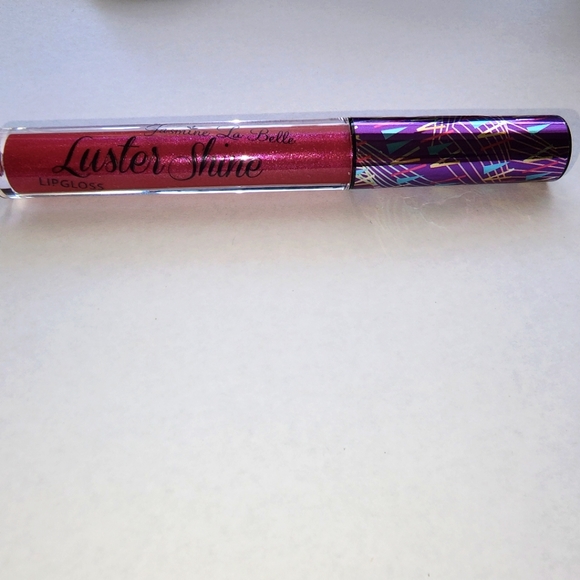 jasmine le belle | Makeup | Jasmine Le Belle Luster Shine Burgandy Lip ...